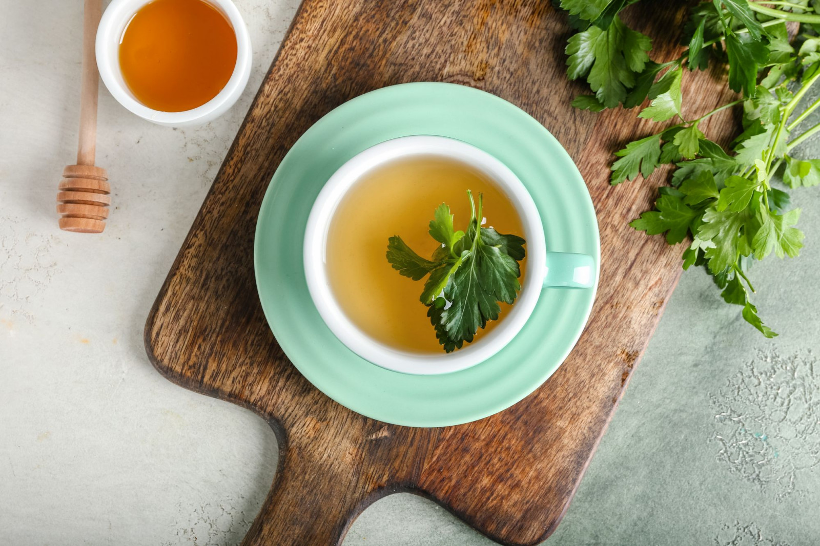 Przepis na napar z natki pietruszki | Działanie i właściwości zdrowotne